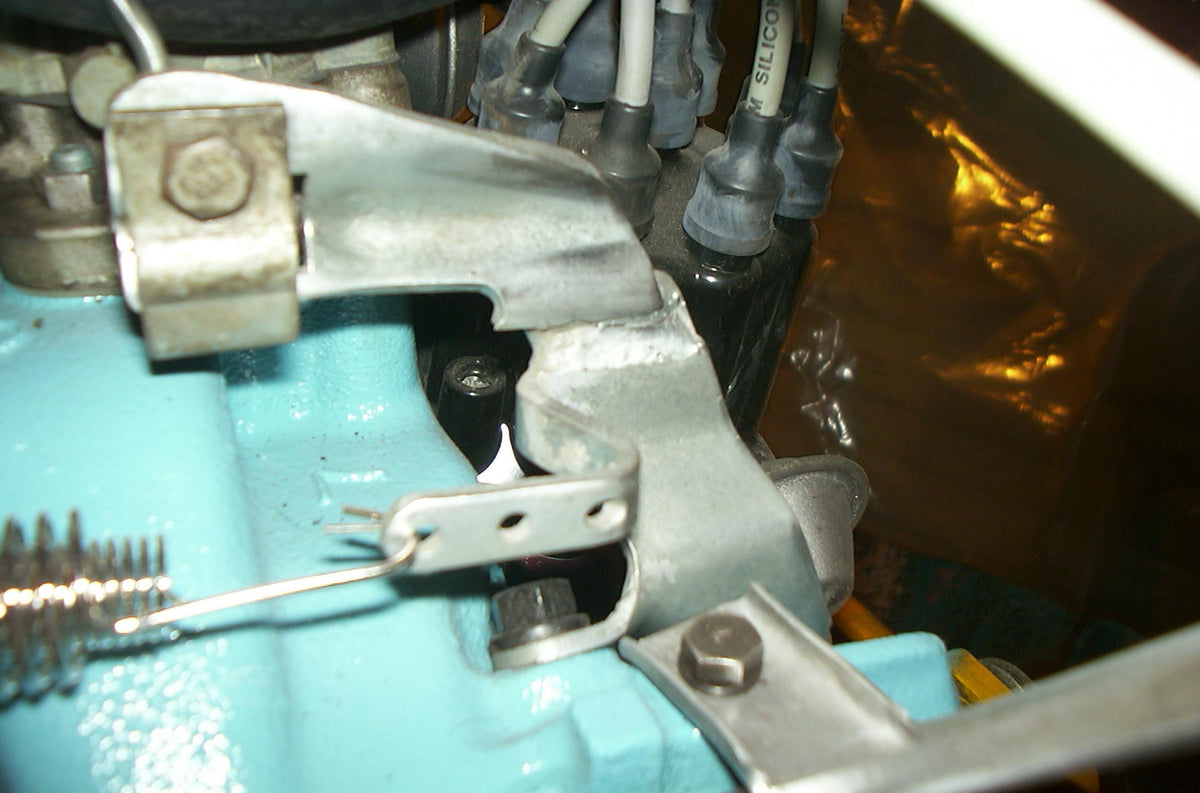 1964 Throttle Cable Bracket-GTO – Pontiac Tripower